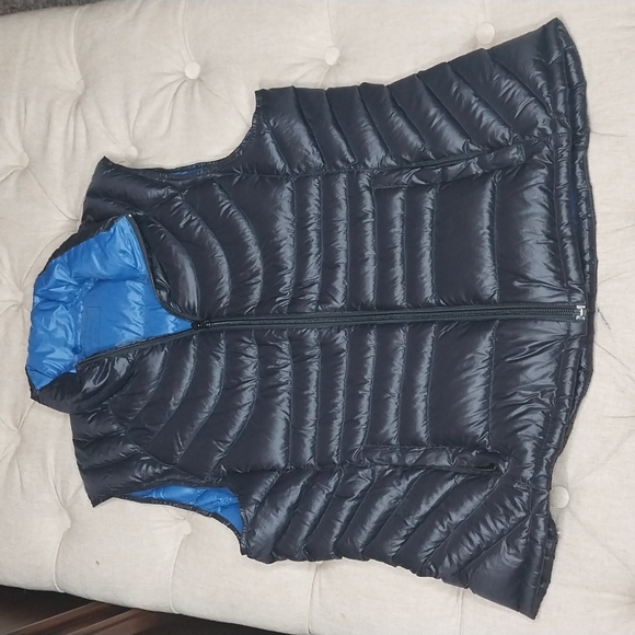 Bernardo | Jackets & Coats | Bernardo Goose Down Black And Blue Vest L ...